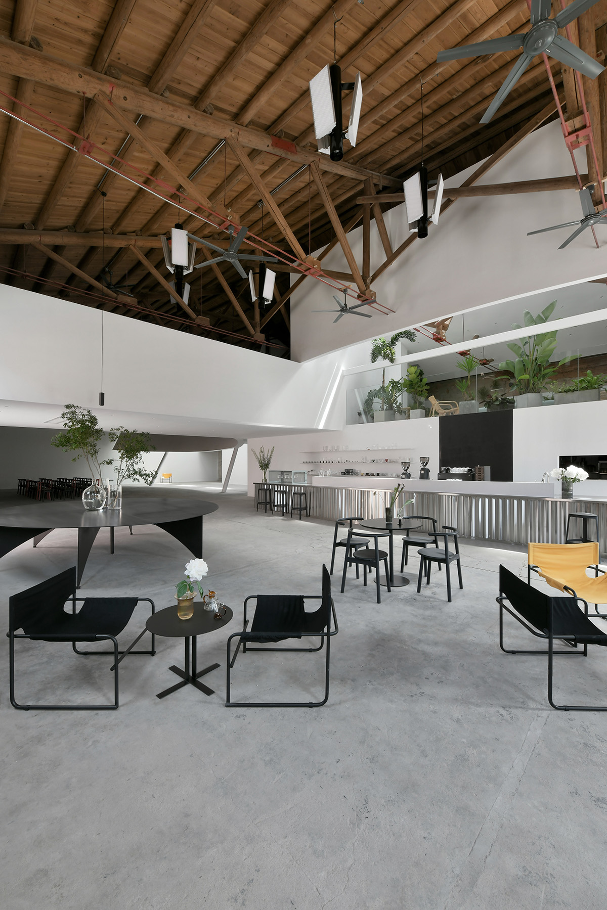 Bonbon Town – Sugar Hall renovation by guò bàn ér - 谷德设计网