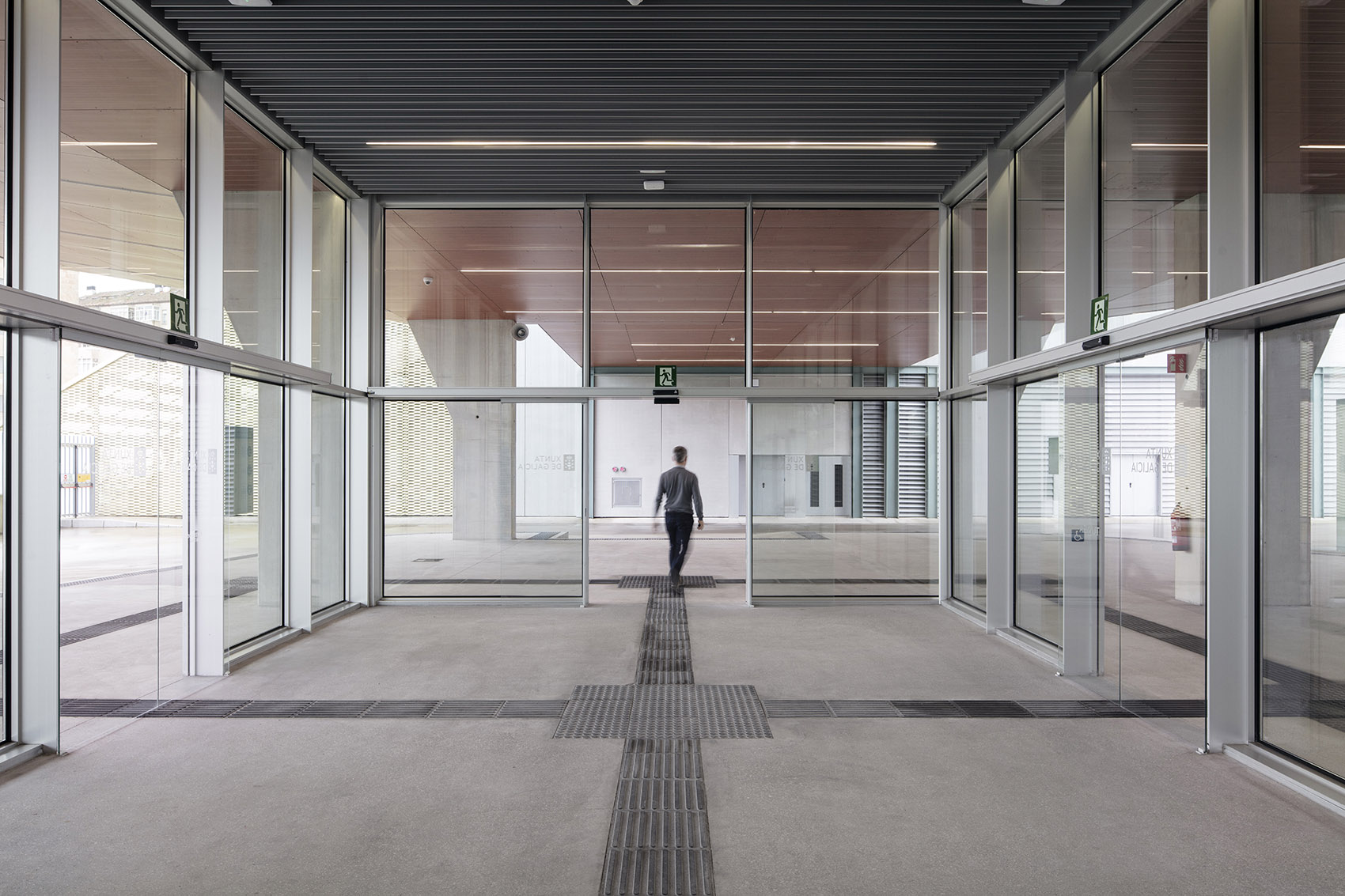 Bus Station integrated in the Santiago de Compostela Intermodal Station ...