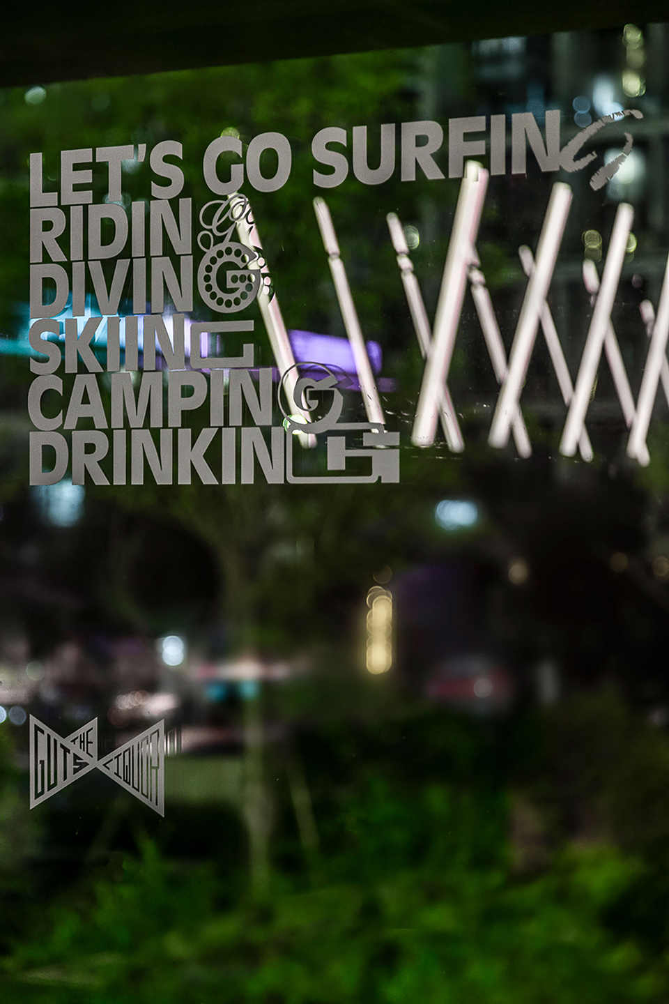 GUTS Bar, China by ZUOMODESIGN - 谷德设计网