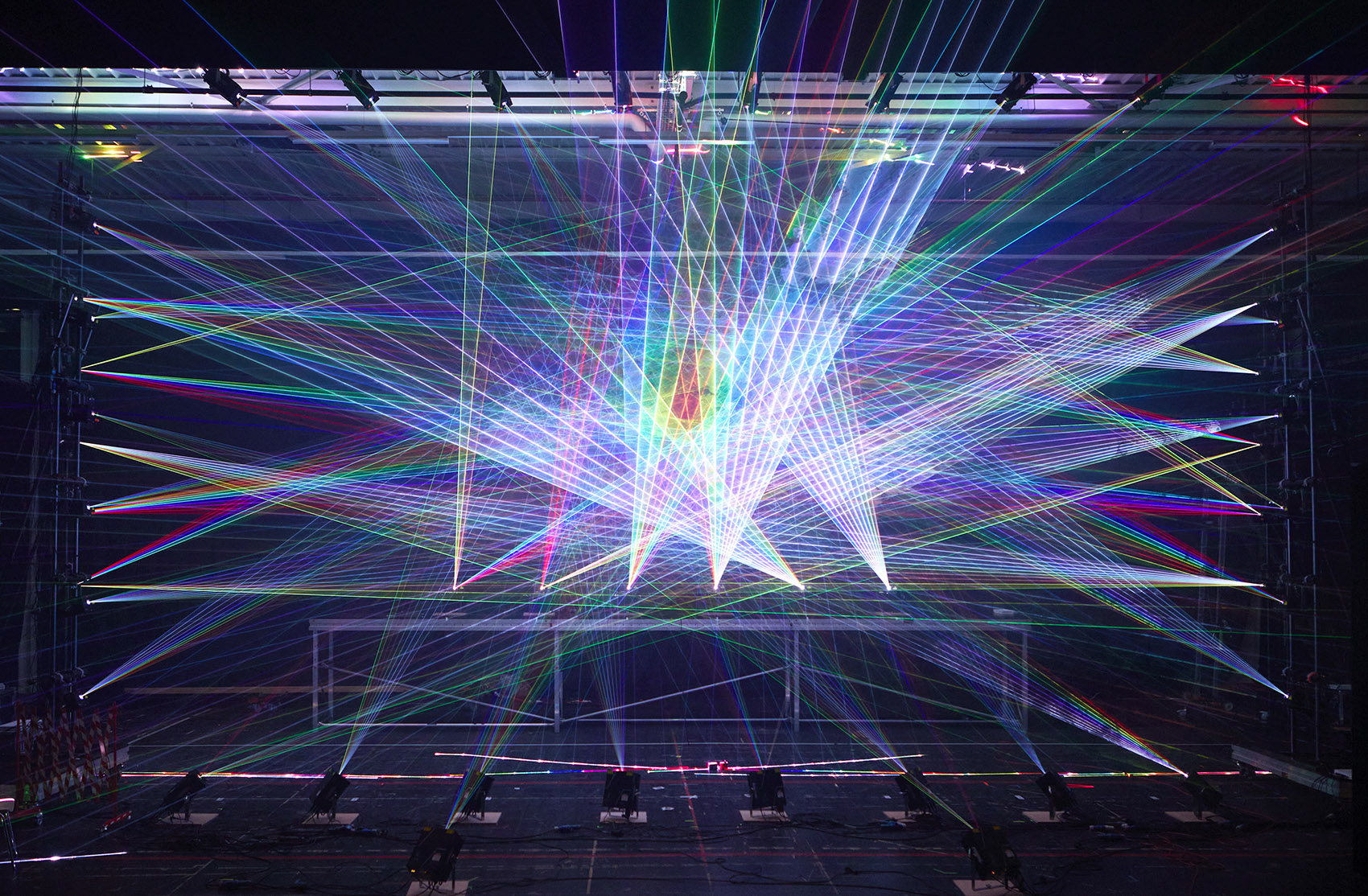 Scenography for Turandot in Geneva by teamLab - 谷德设计网