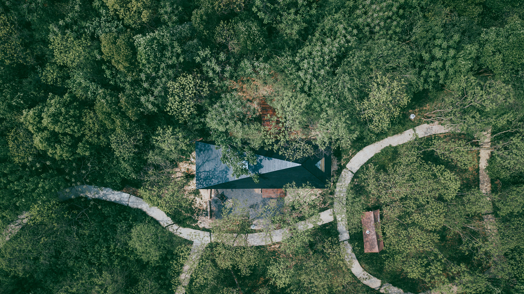 Wild Home – The Ark Cabin, Wuhan, China by Wiki World & Advanced ...