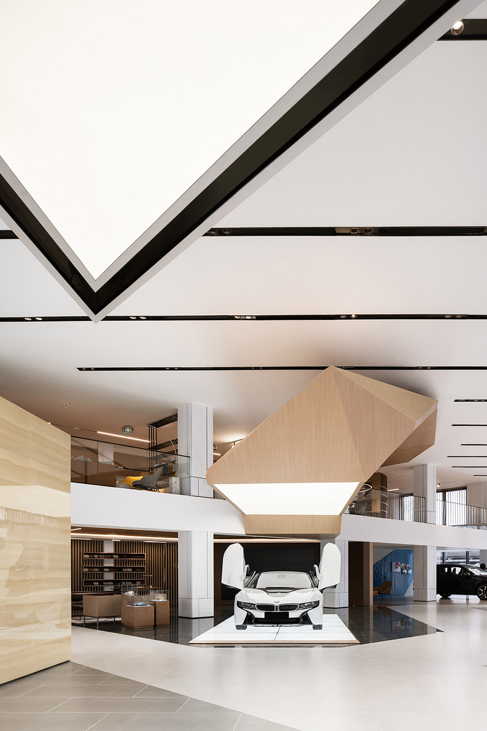 BMW Experience Center, Chengdu, China by ARCHIHOPE - 谷德设计网