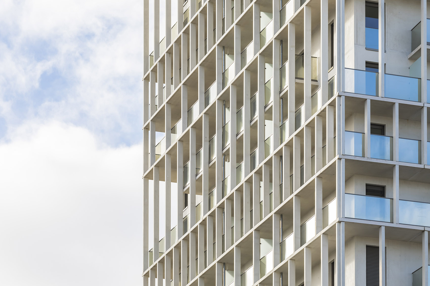 Emergence Lafayette, France by SUD Architectes + ITAR Architectures - 谷德设计网