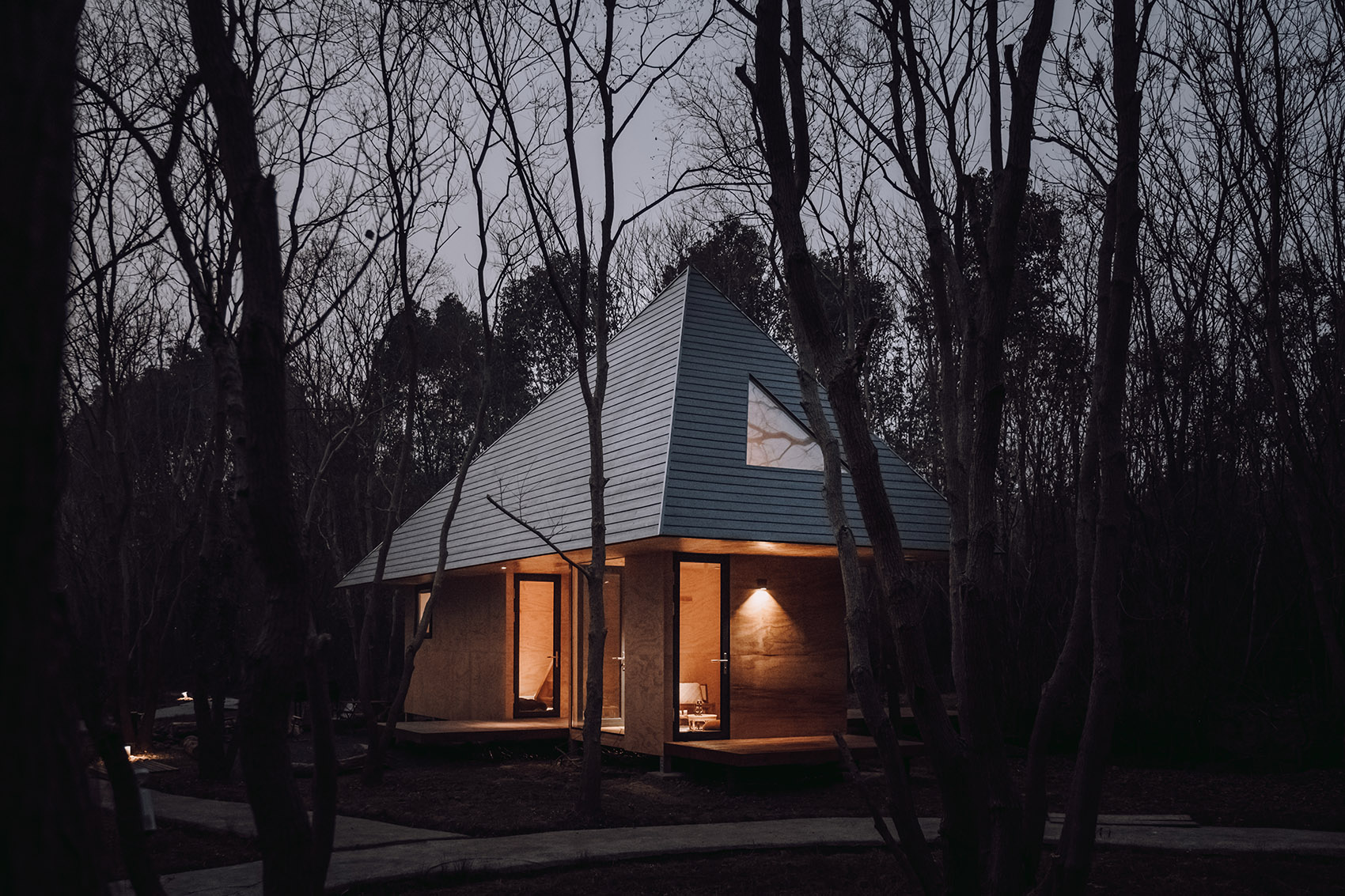 Wild Home – The Ark Cabin, Wuhan, China by Wiki World & Advanced ...