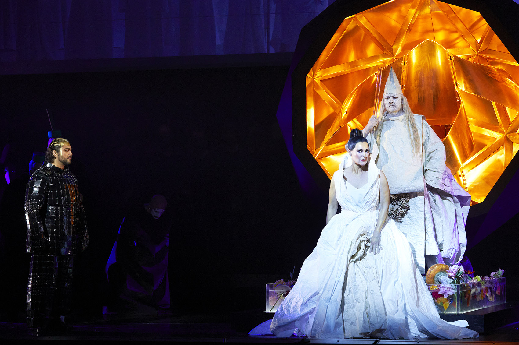 Scenography for Turandot in Geneva by teamLab - 谷德设计网