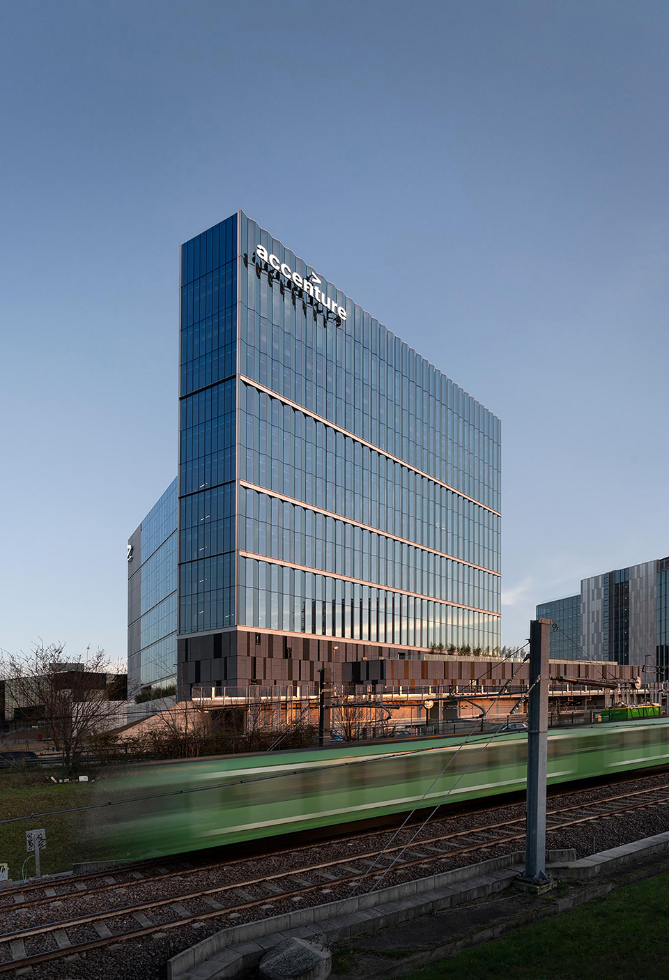 Accenture People Hub by Park Associati - 谷德设计网