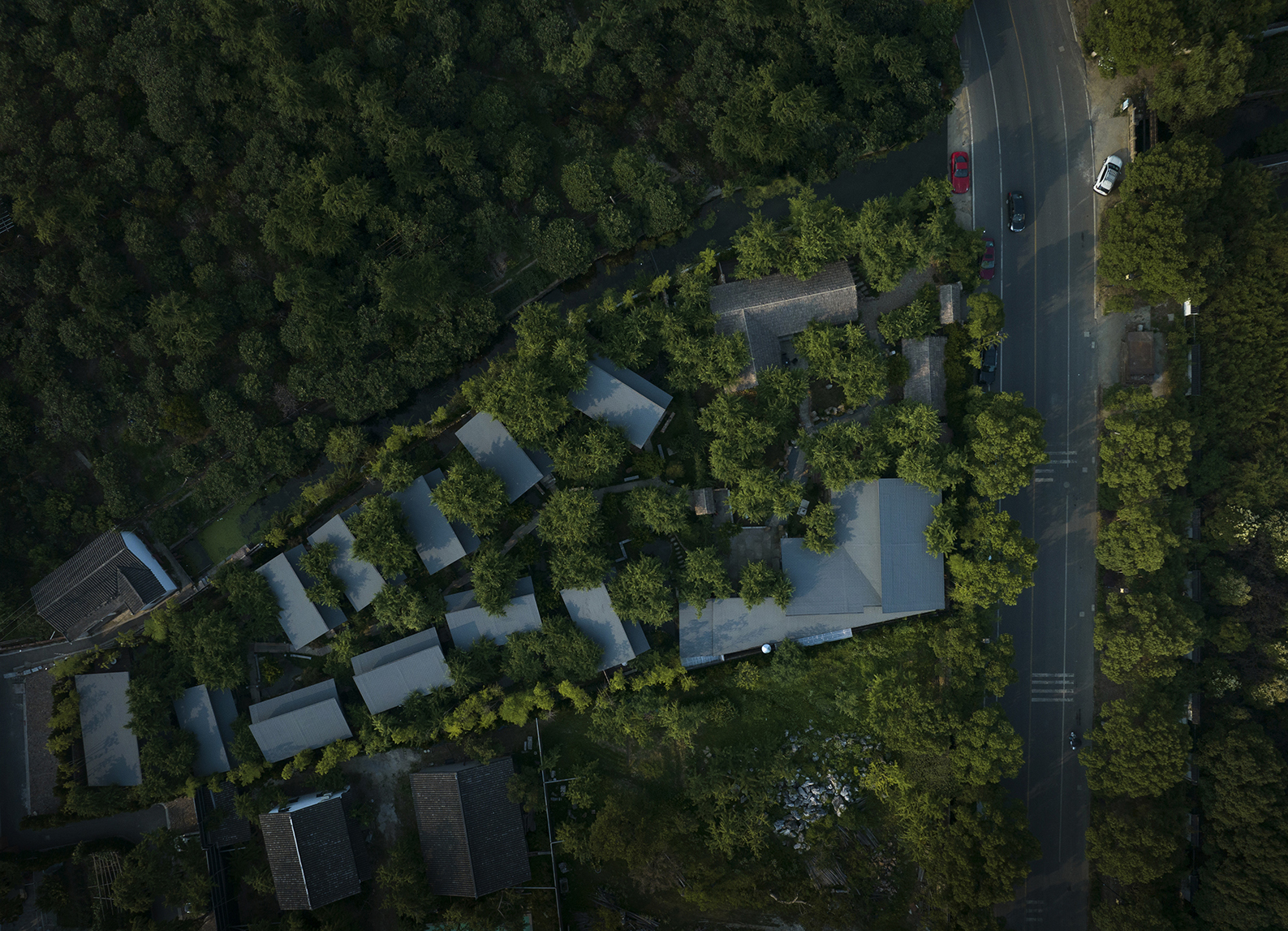 Ruixiang Garden In Dongshan, China by Suzhou Youjian architectural ...