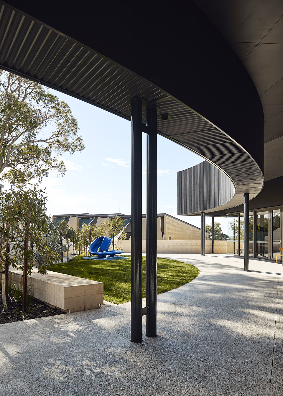 City Beach Residential College by Iredale Pedersen Hook - 谷德设计网