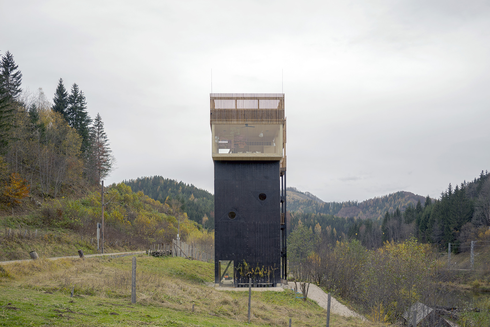 form-follies-function Workshop Tower by HARDDECOR ARCHITEKTUR - 谷德设计网