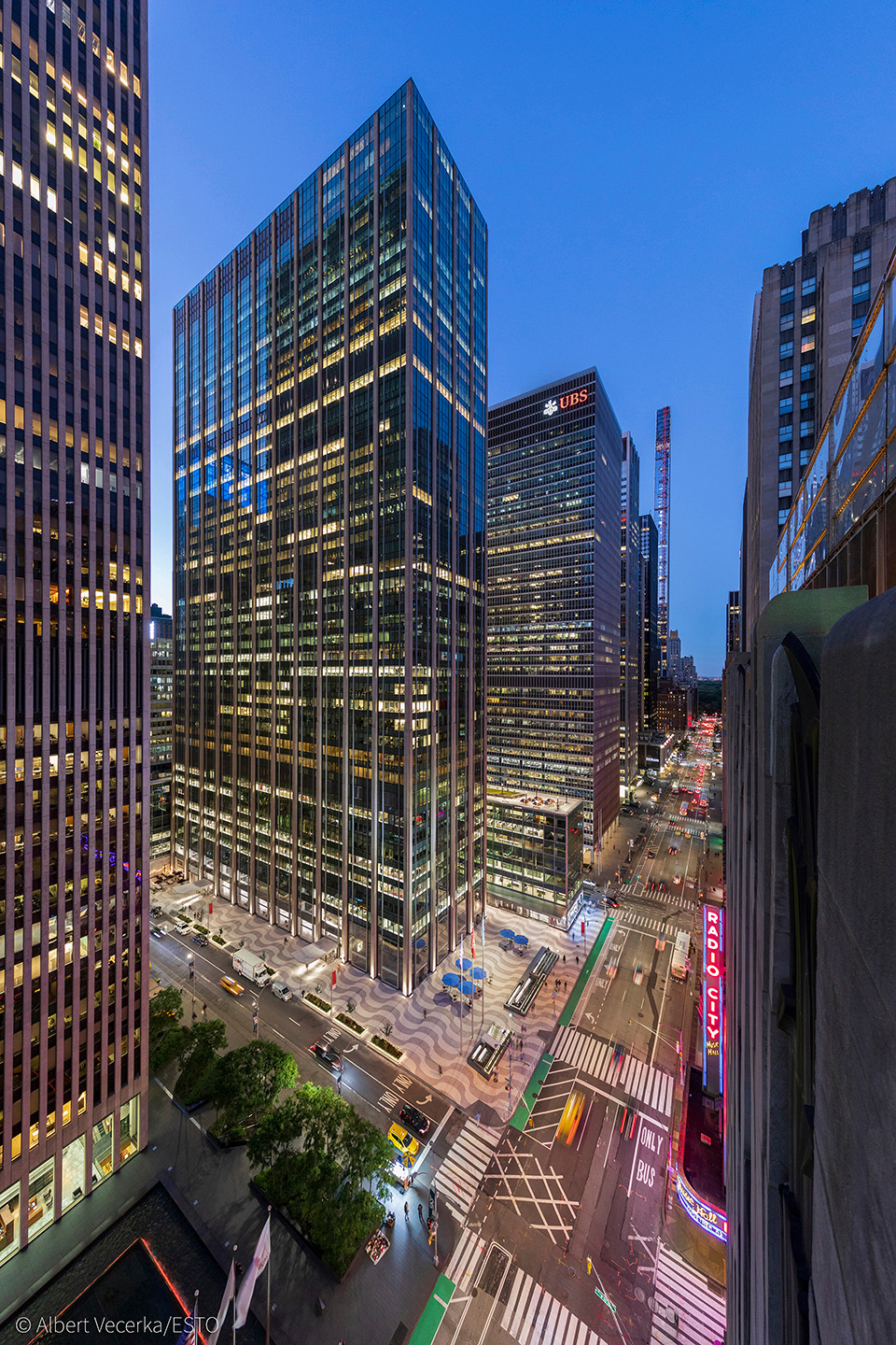 Renovation of 1271 Avenue of the Americas by Pei Cobb Freed & Partners ...