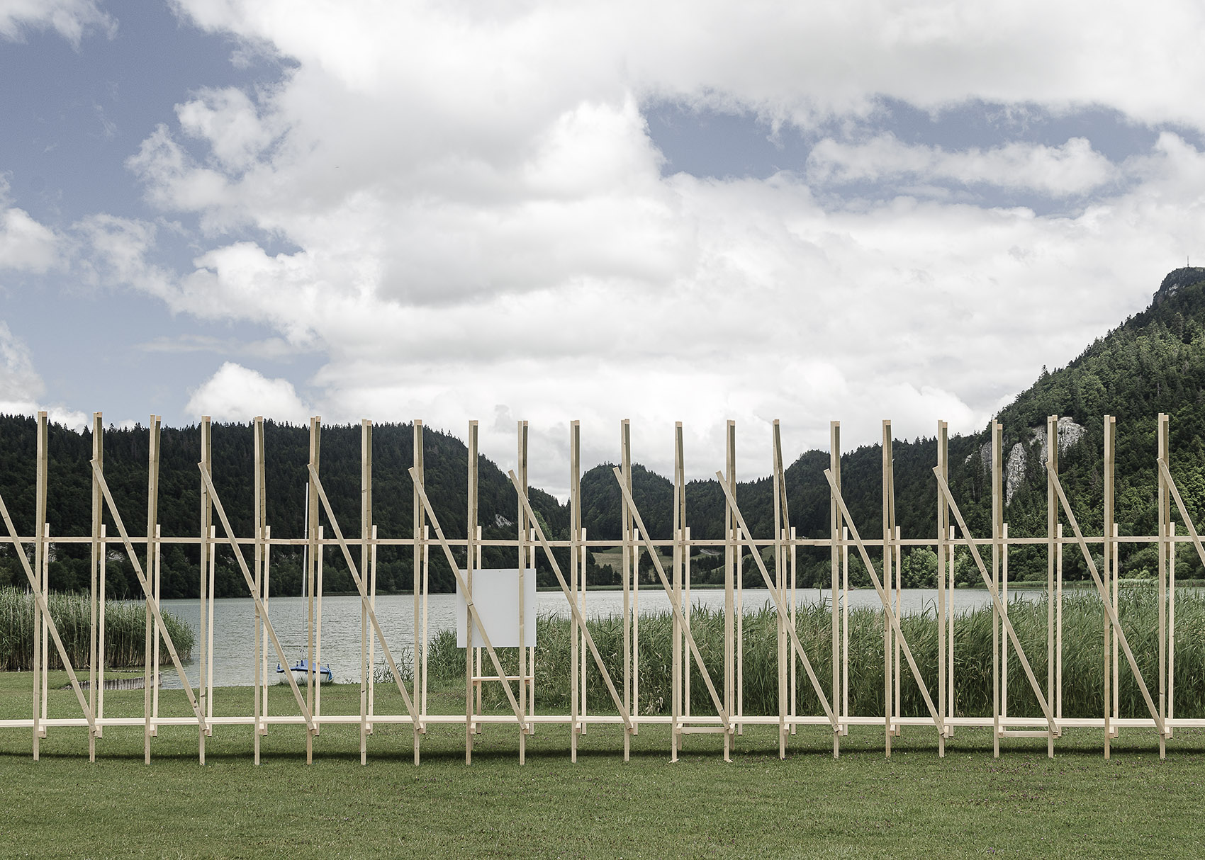 Ephemeral Ring by Fabien Roy - 谷德设计网