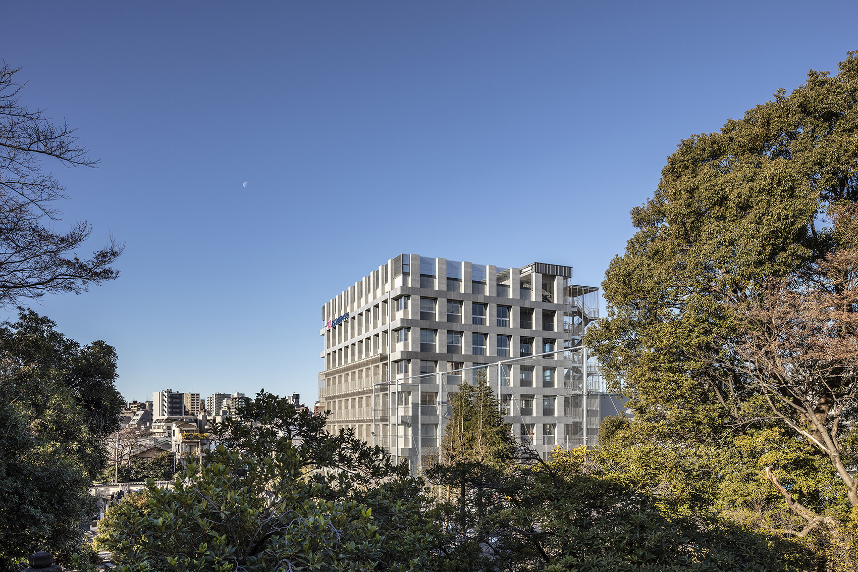 Tabata Junior High School by Coelacanth K&H Architects Inc. - 谷德设计网