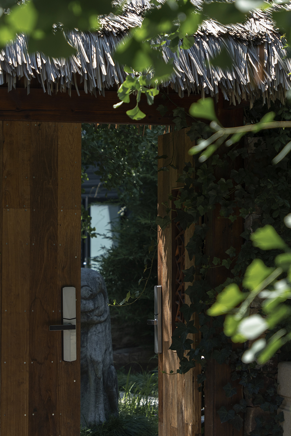 Ruixiang Garden In Dongshan, China by Suzhou Youjian architectural ...