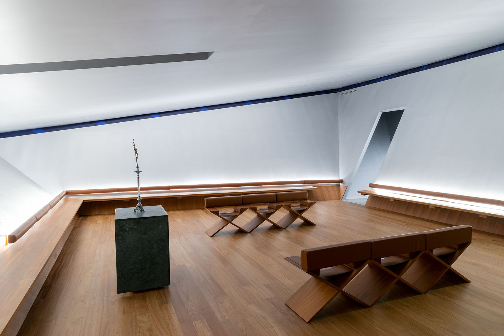 CHAPEL OF ETERNAL LIGHT by Bernardo Rodrigues Architects - 谷德设计网