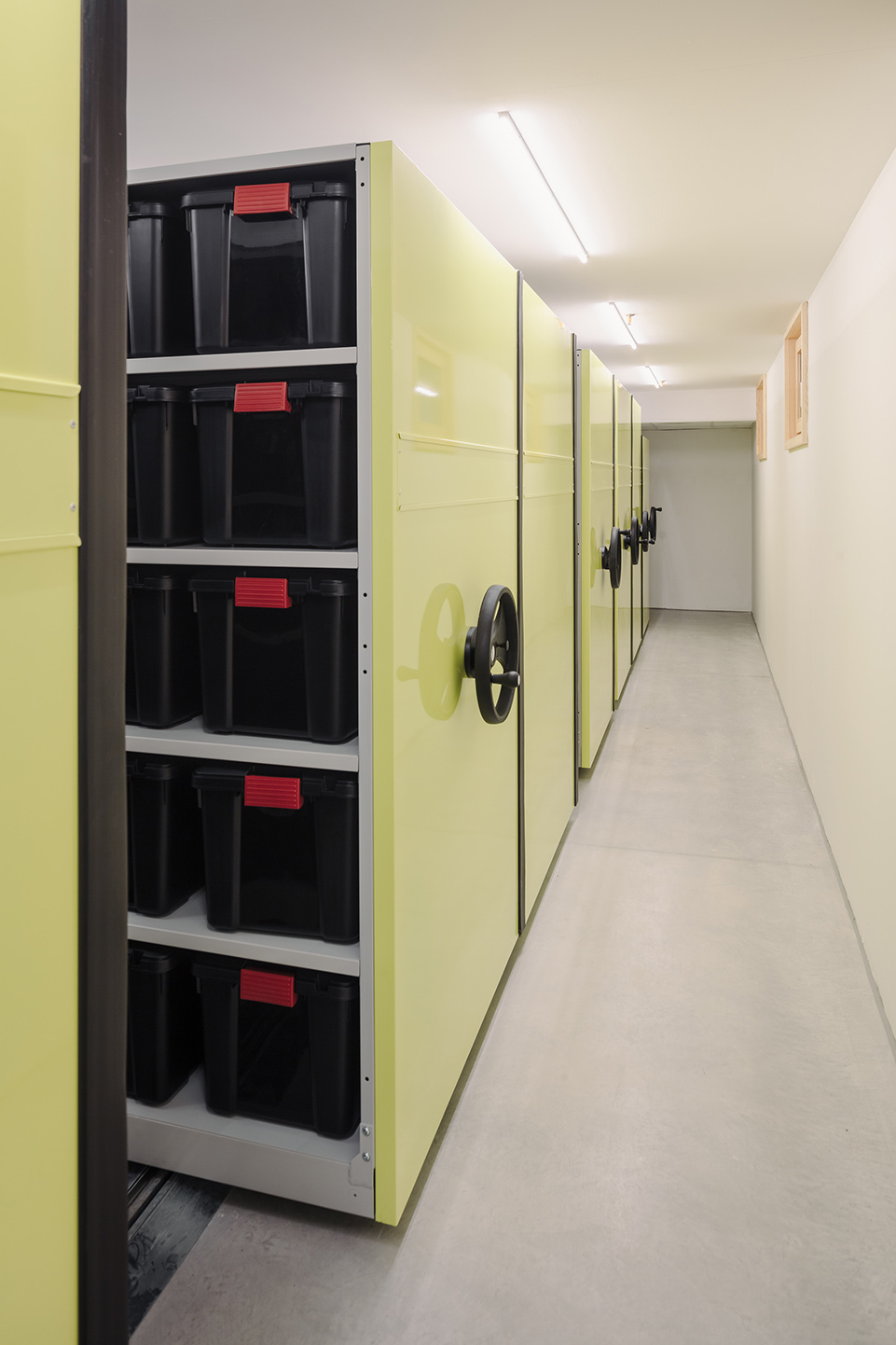 New Chemsafe Offices by Archisbang - 谷德设计网