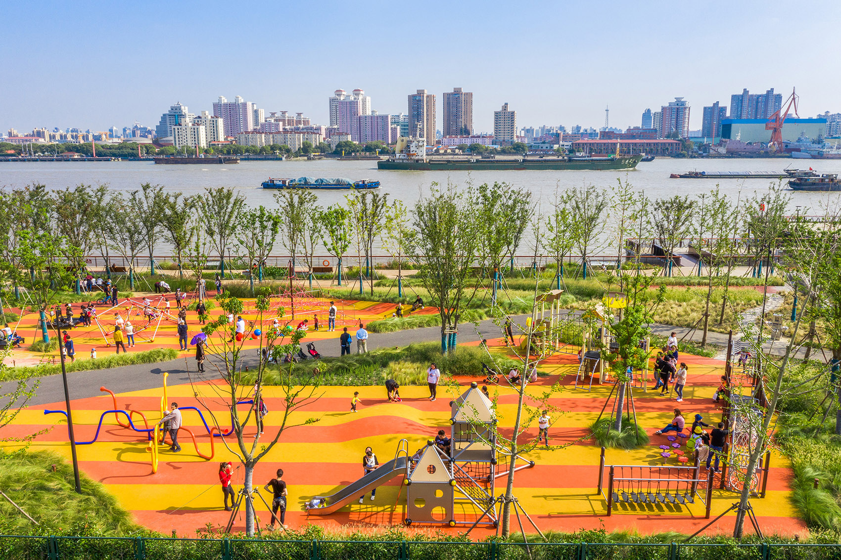 Yangpu Riverside public space (Shanghai No.12 cotton mill) by da ...