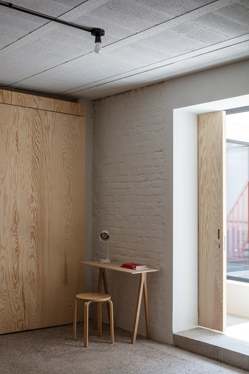 Grid House by l’atelier Nomadic Architecture Studio + DEVspace - 谷德设计网