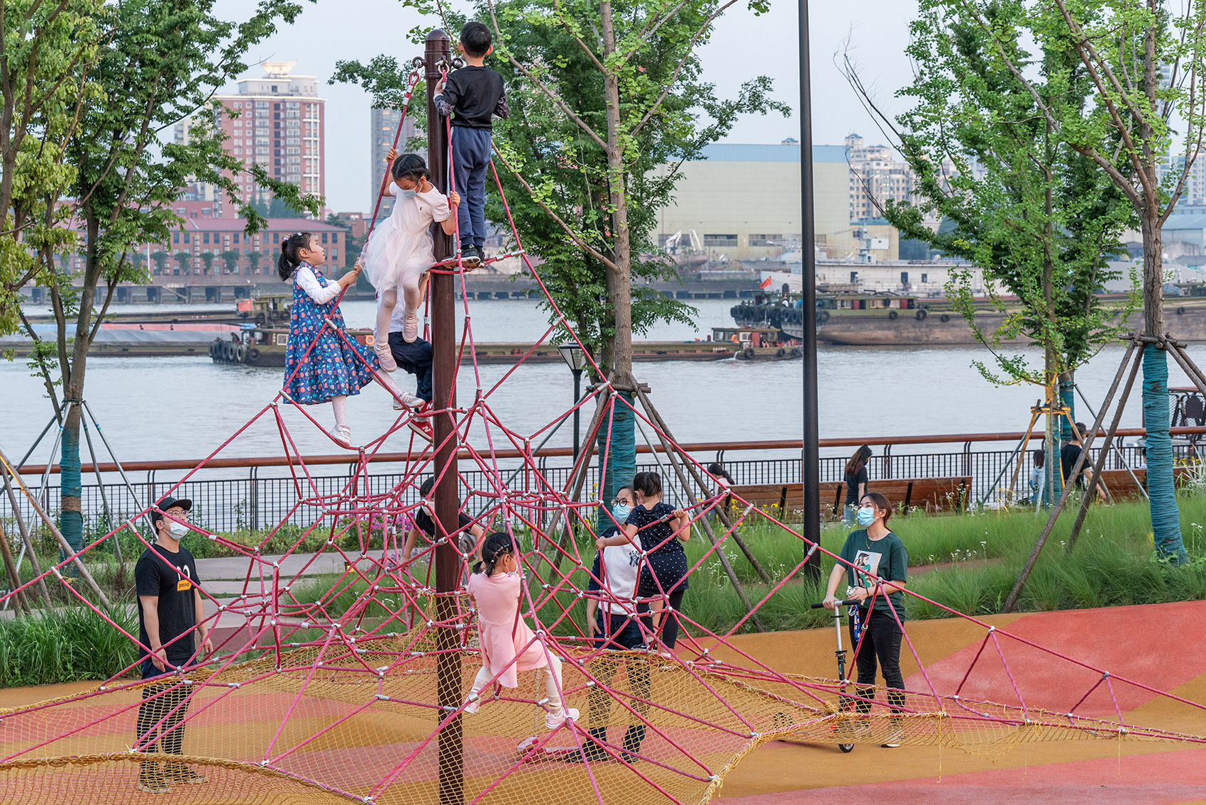 Yangpu Riverside public space (Shanghai No.12 cotton mill) by da ...