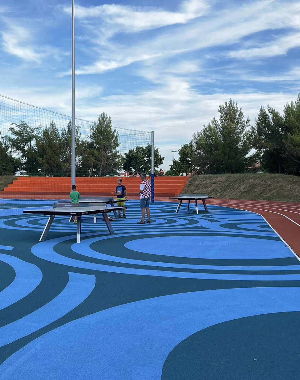 Sports field of Elementary School “Marija i Lina” by Studio MAU d.o.o ...