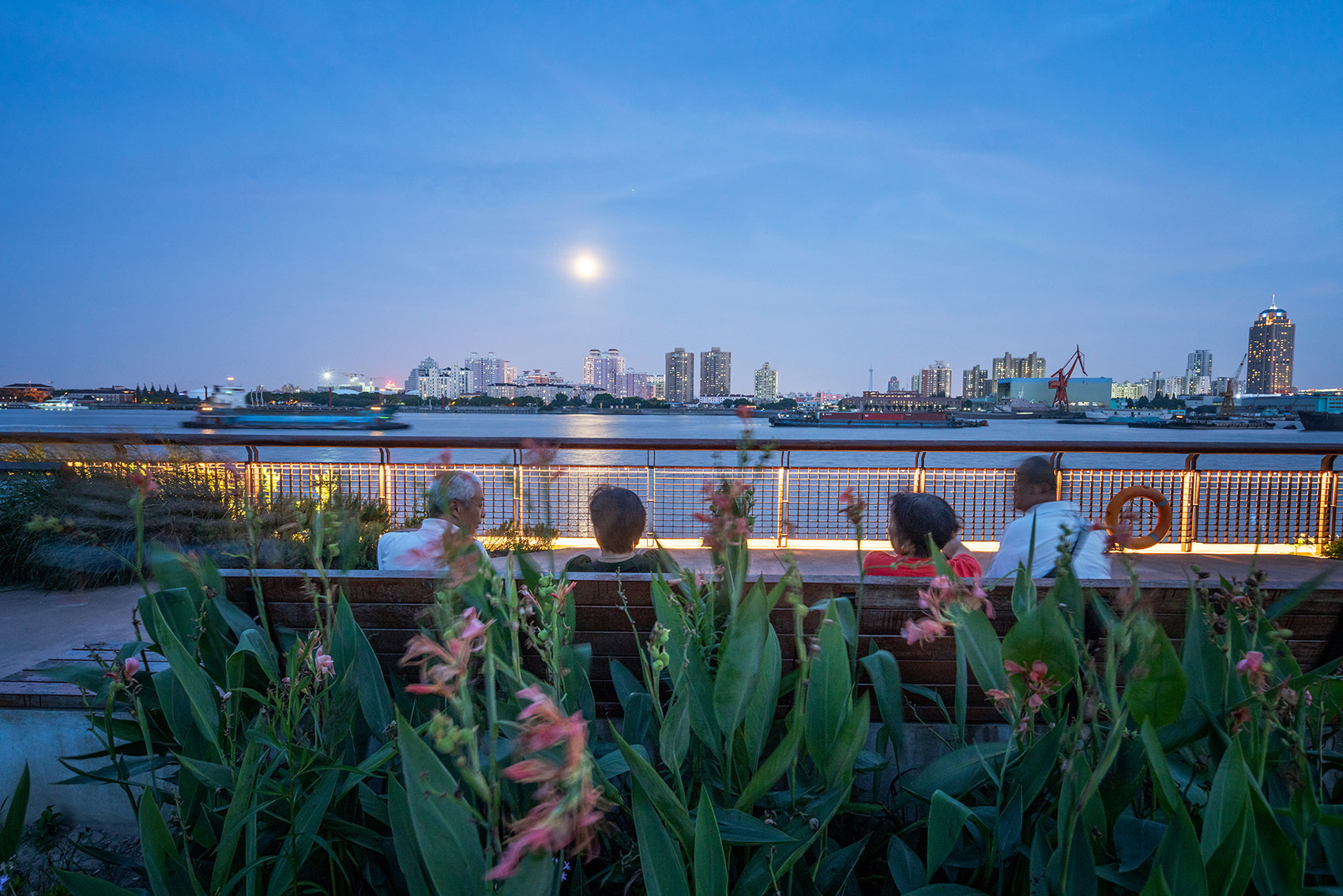 Yangpu Riverside public space (Shanghai No.12 cotton mill) by da ...