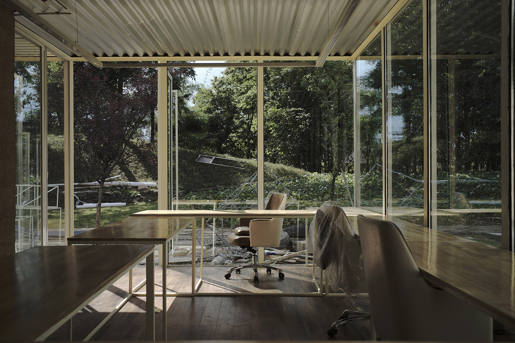 The INNOVATIVE LAB of ARCHITECTURE & ART in Qiongyao Relic Park by CLAB ...