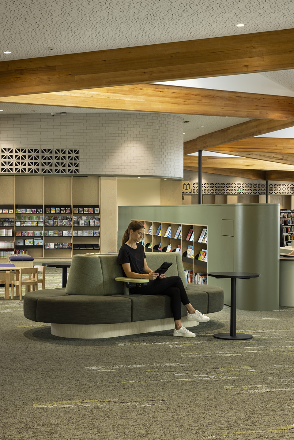 Glenroy社区中心，澳大利亚 / DesignInc - 谷德设计网