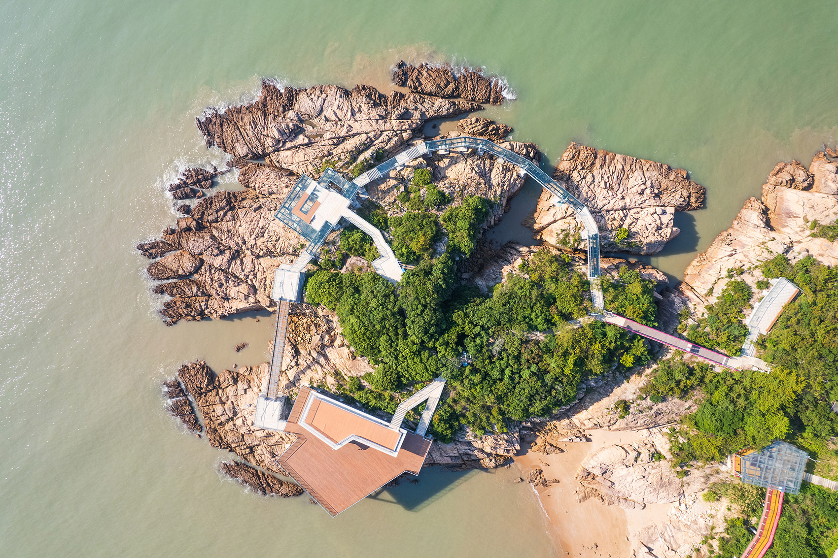 Ningbo Songlan Mountain Resort glass walkway by Shanghai CHIDI Studio ...