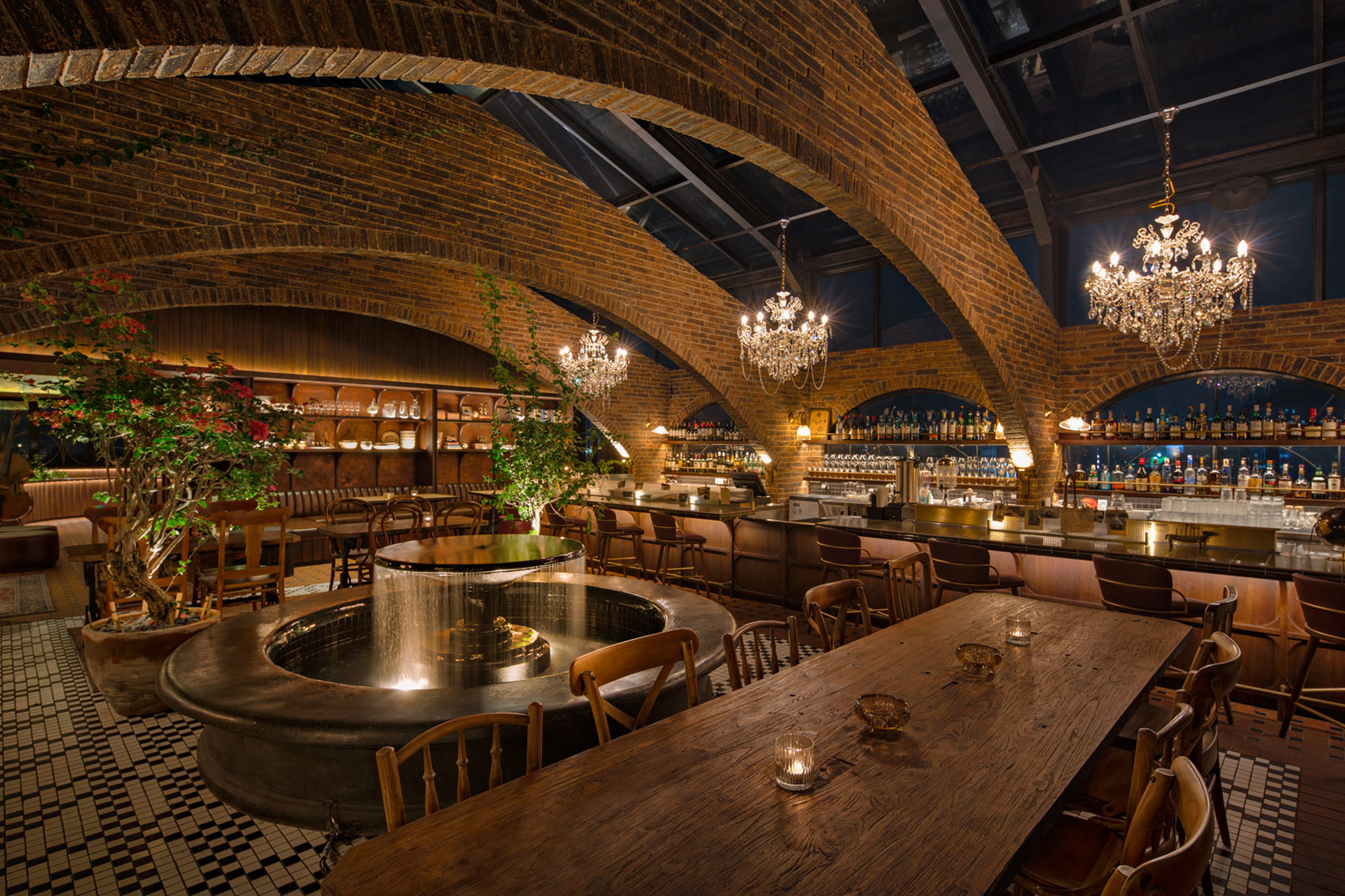 Aom Diningclub by Seniman Ruang - 谷德设计网