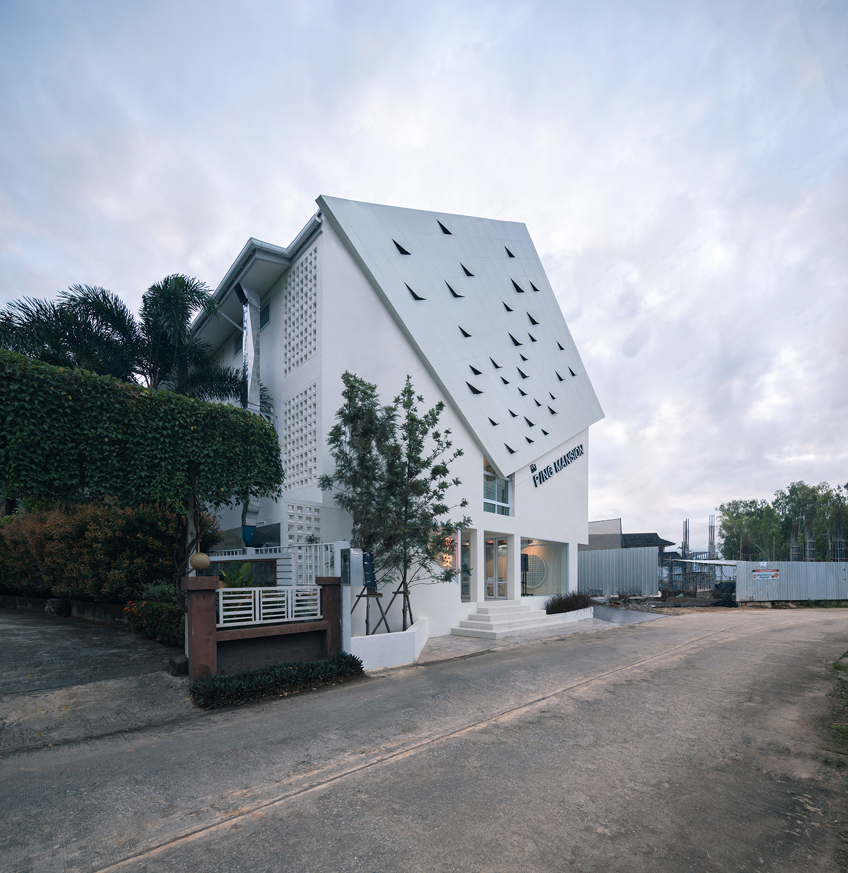 P/NG Mansion by PLANG GUY Architects - 谷德设计网