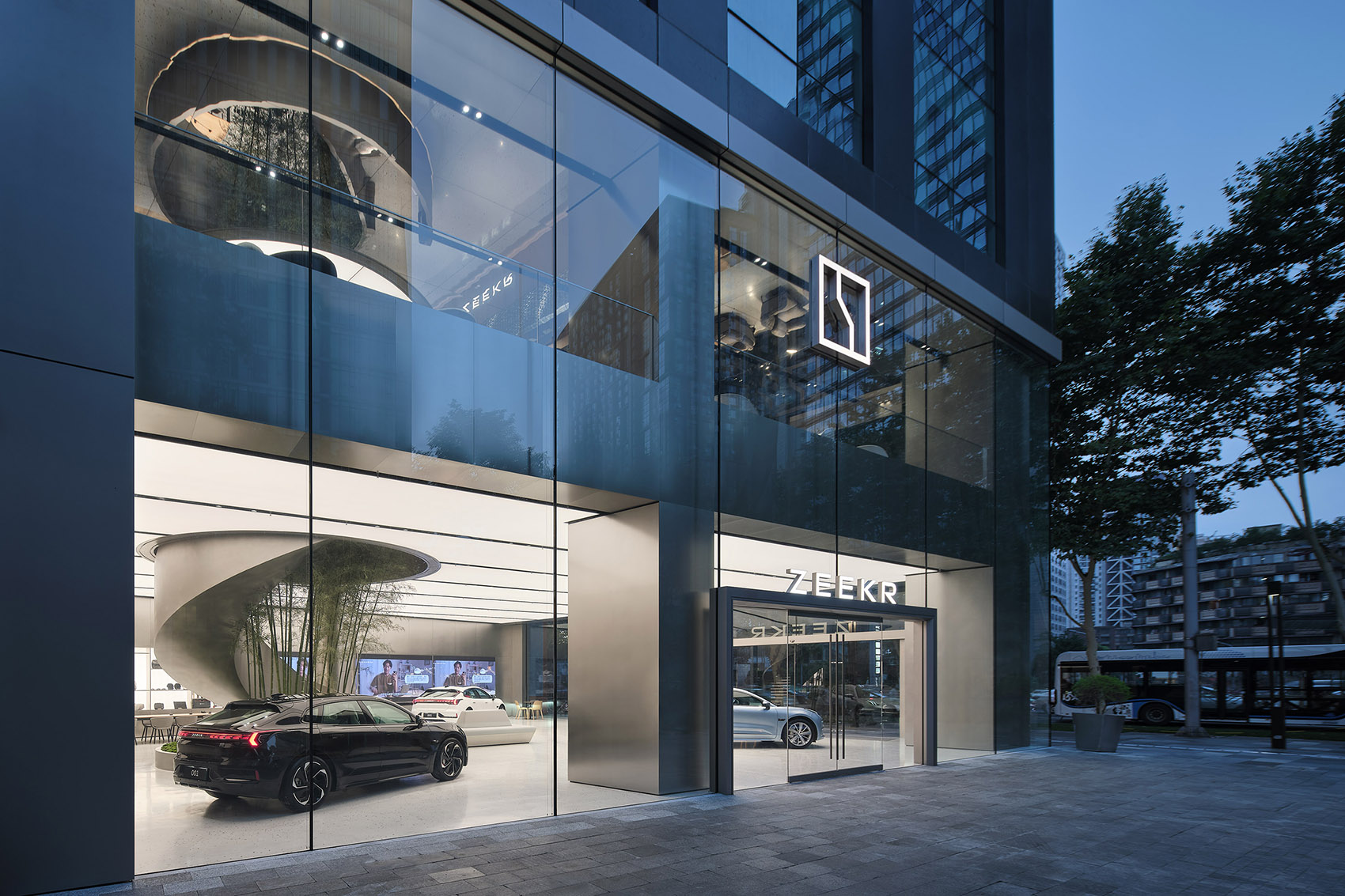 ZEEKR Center·Taikoo Li Chengdu by HATCH Architects - 谷德设计网