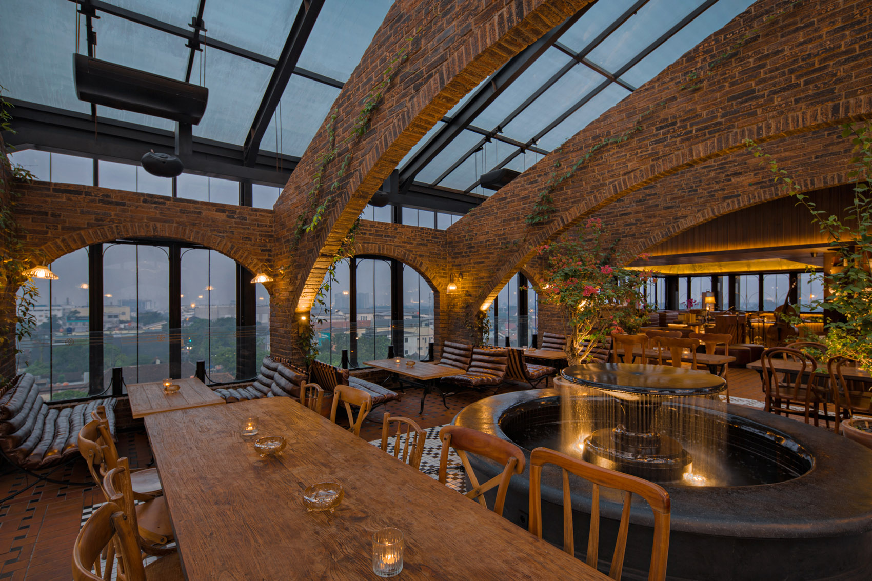 Aom Diningclub by Seniman Ruang - 谷德设计网