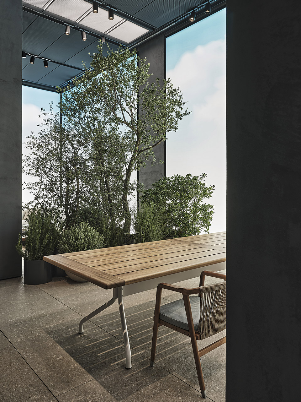 Flexform flagship store by ACPV ARCHITECTS - 谷德设计网