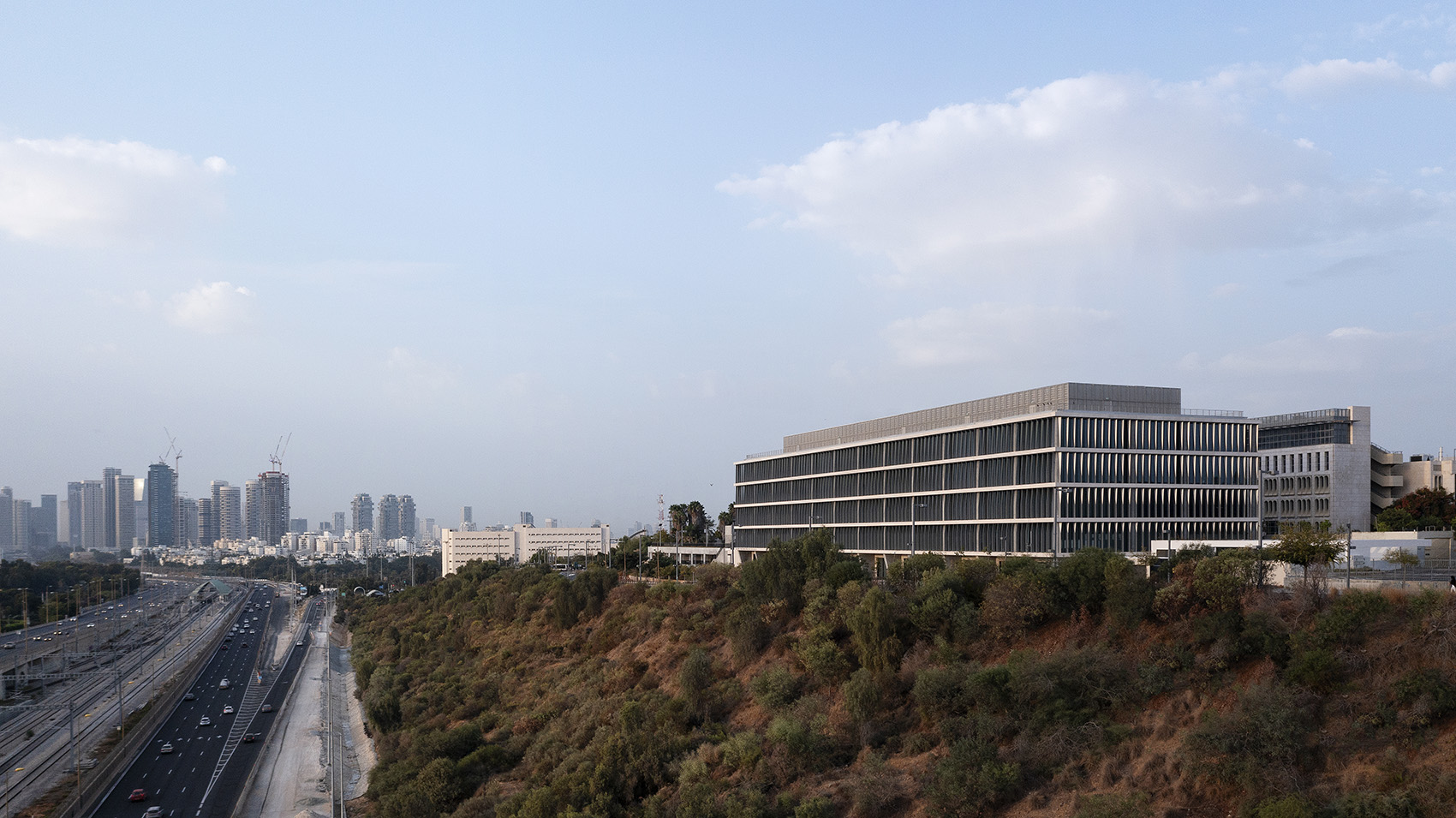 Faculty of Engineering, TAU by PEZ + Zarhy Architects - 谷德设计网