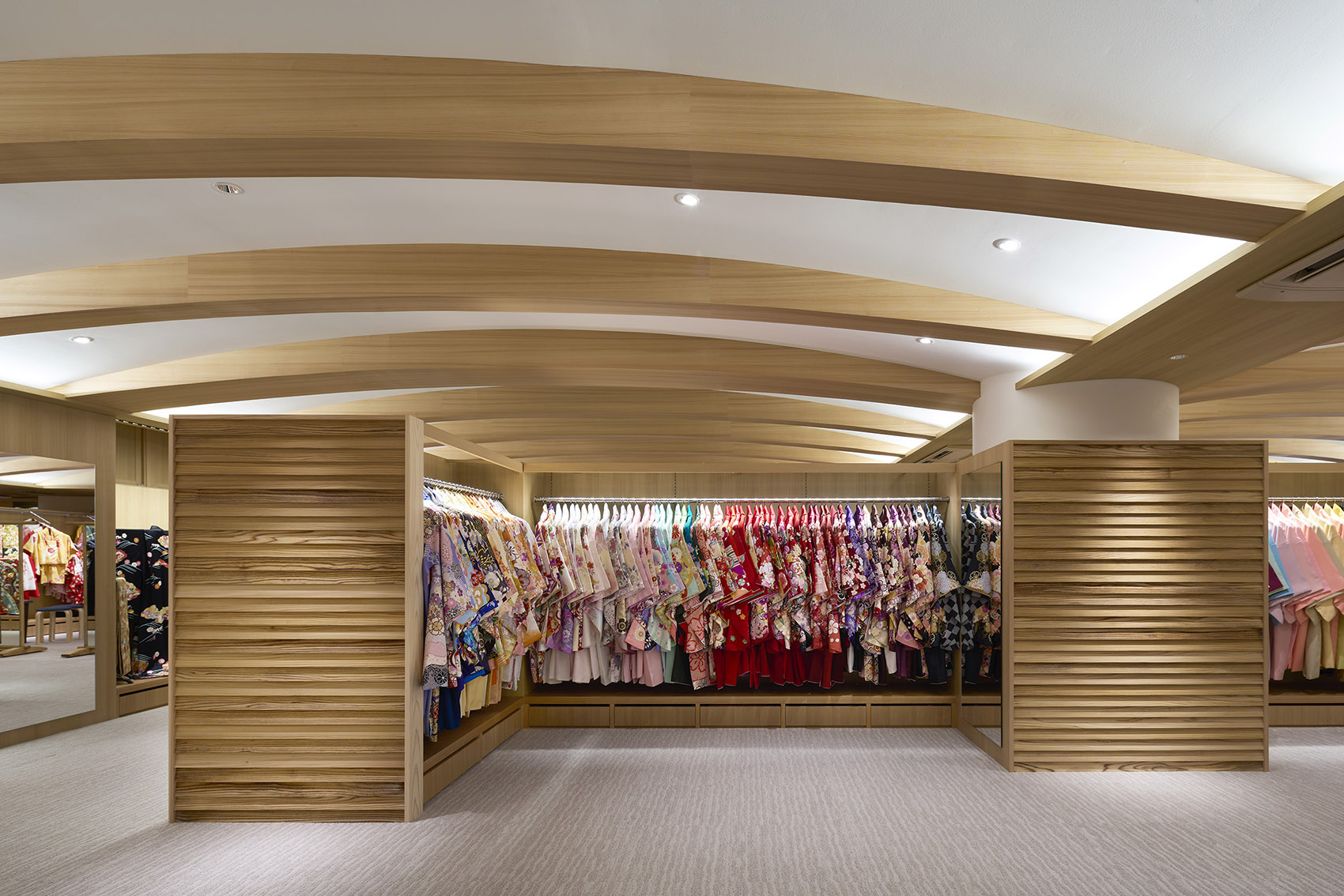 Mayuzuki -HAREGINO MARUSHO 1F sales area by TSUTSUMI & ASSOCIATES - 谷德设计网