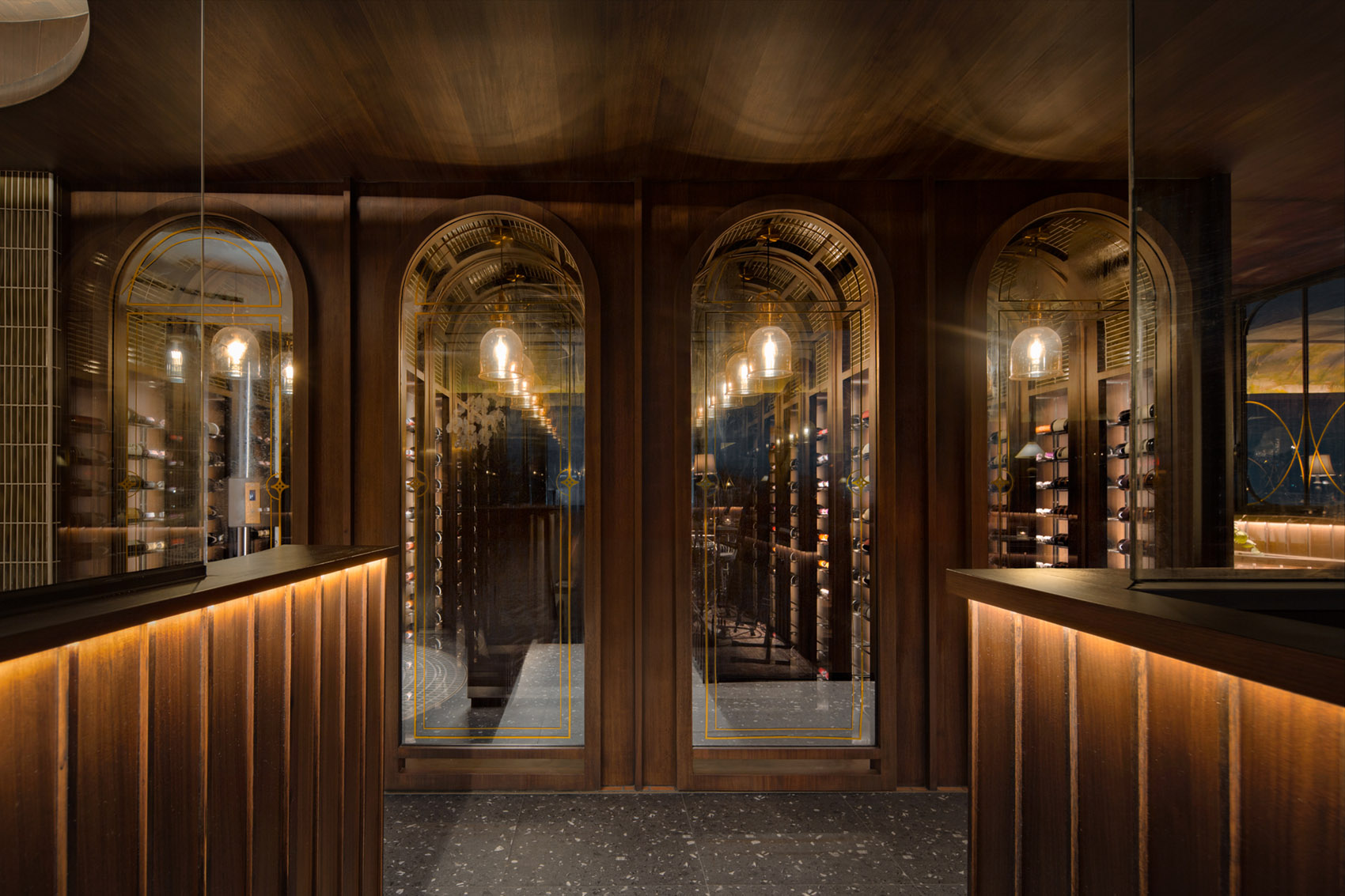 Aom Diningclub by Seniman Ruang - 谷德设计网