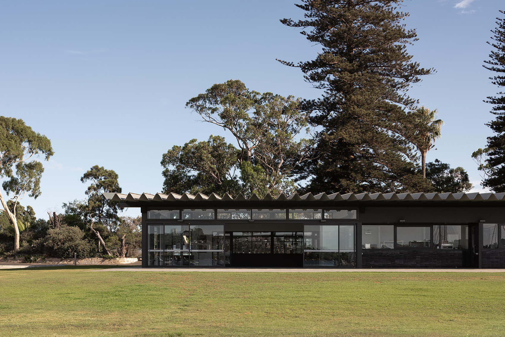 RFBYC – Dinghy & Training Club by MJA Studio - 谷德设计网