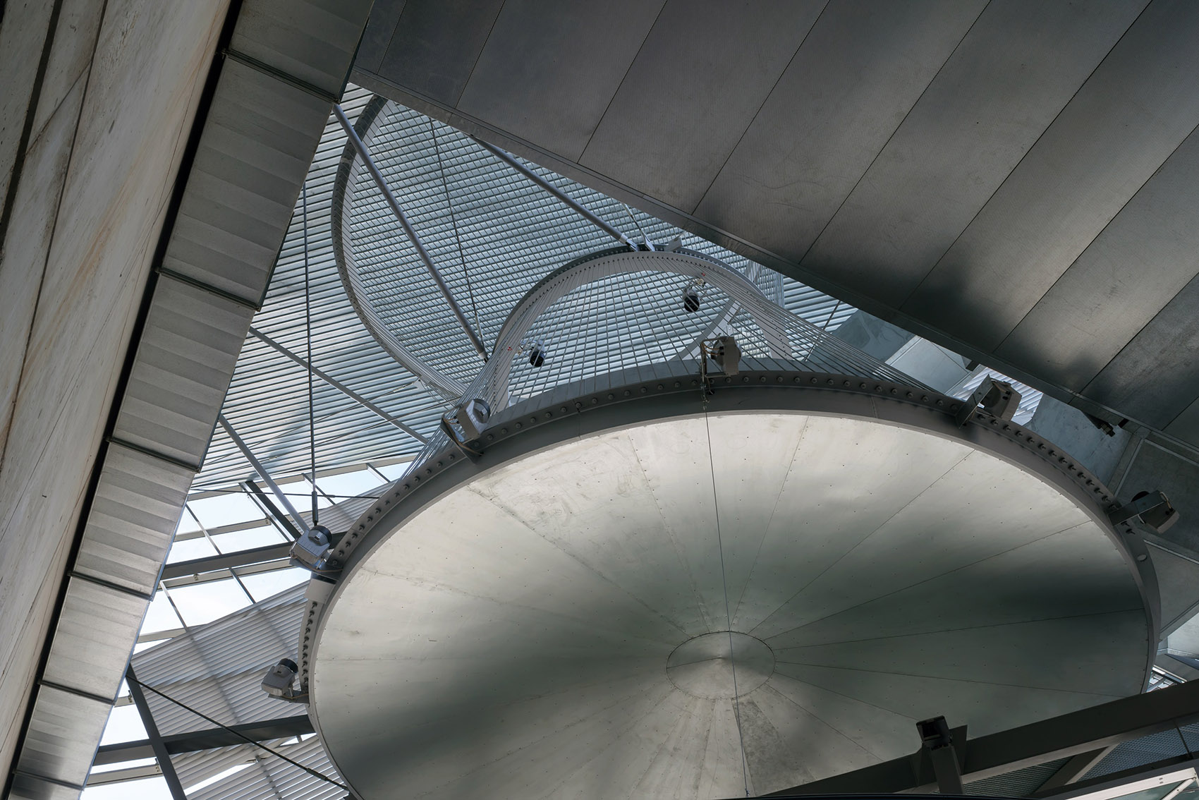 UFA Cinema Center by COOP HIMMELB(L)AU - 谷德设计网