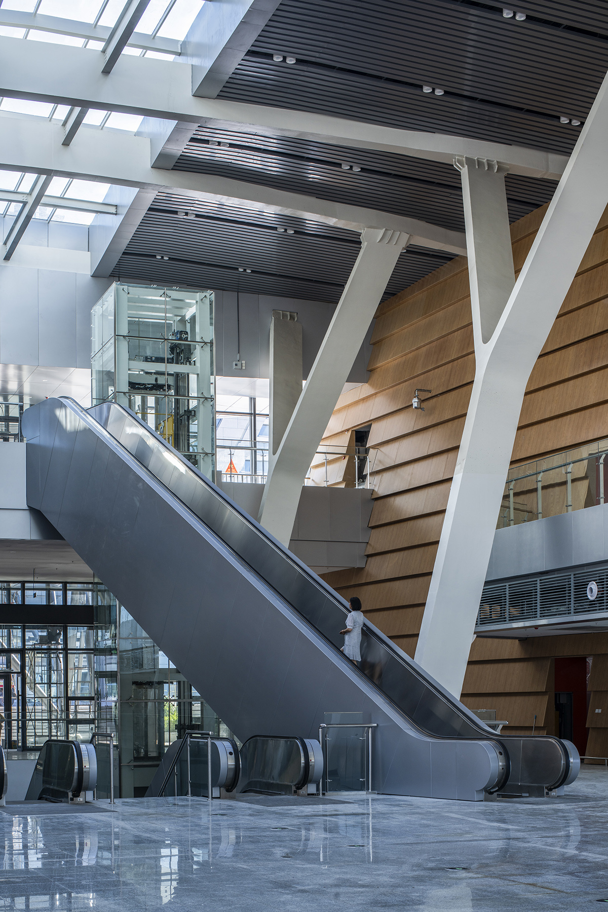 Daqing West Integrated Highway Passenger Station by Had Architects ...