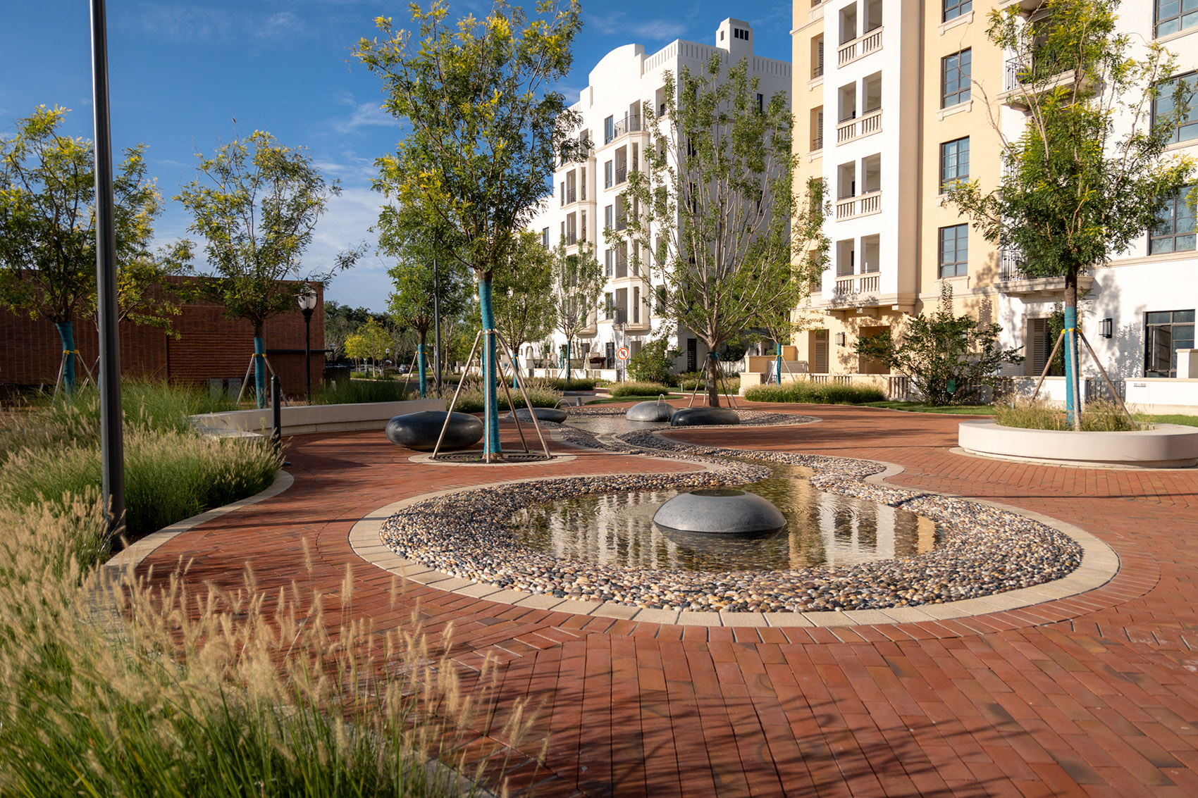 Aranya Cultural and Creative Blocks by Horizon & Atmosphere Landscape - 谷德设计网