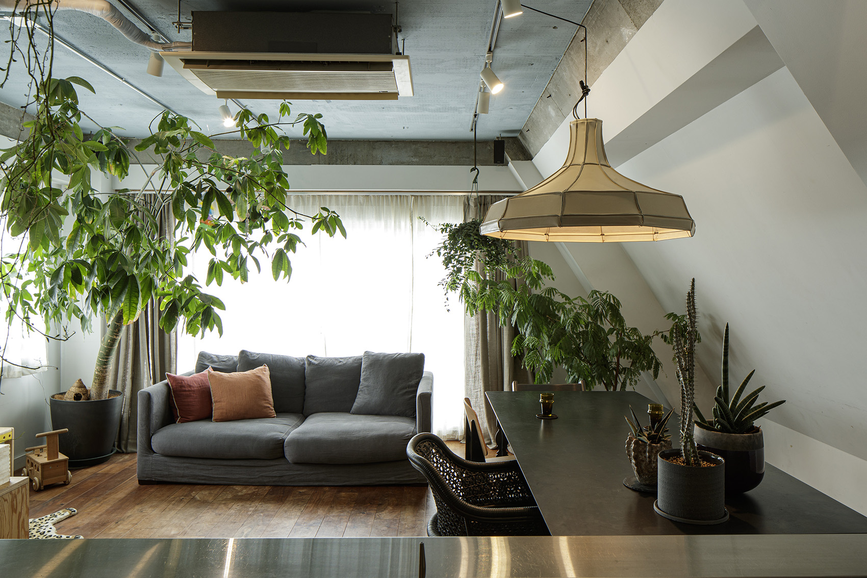 House on the way by ROOVICE - 谷德设计网