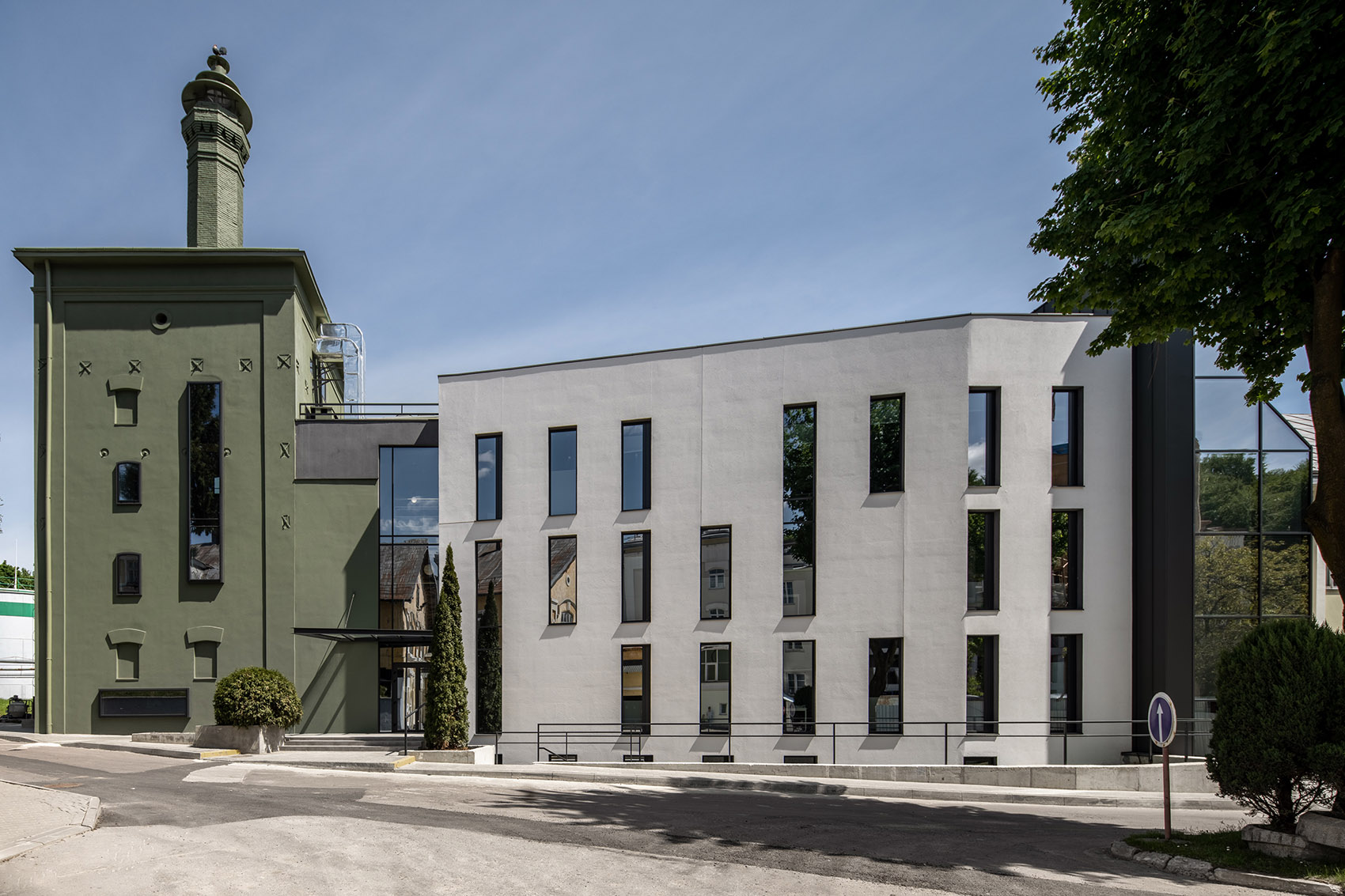 Enzym Factory Renovation by replus design bureau - 谷德设计网