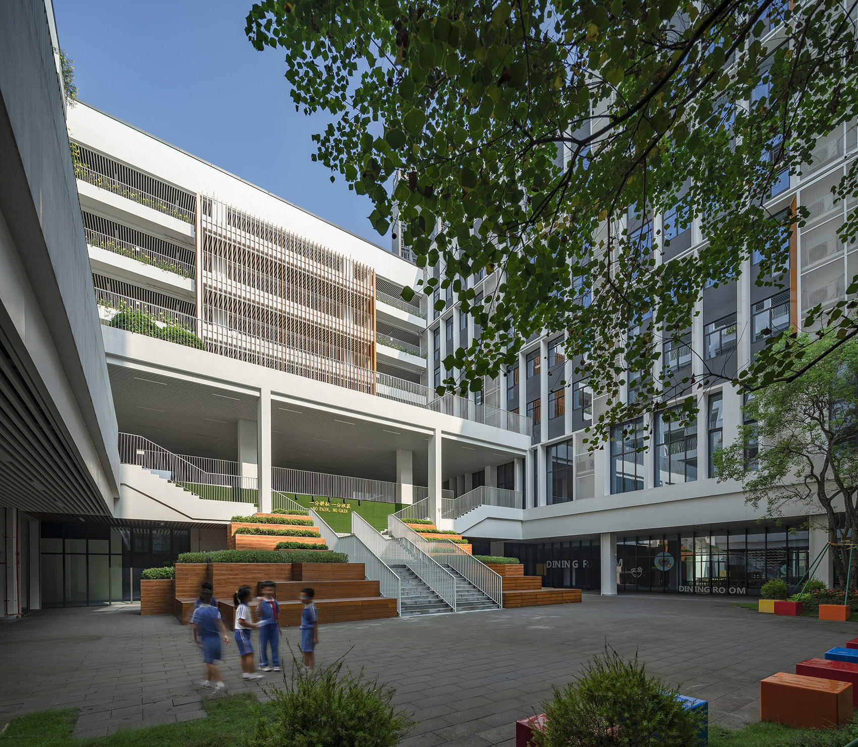 Shenzhen Experimental Guangming School by Shenzhen Tongjiren ...