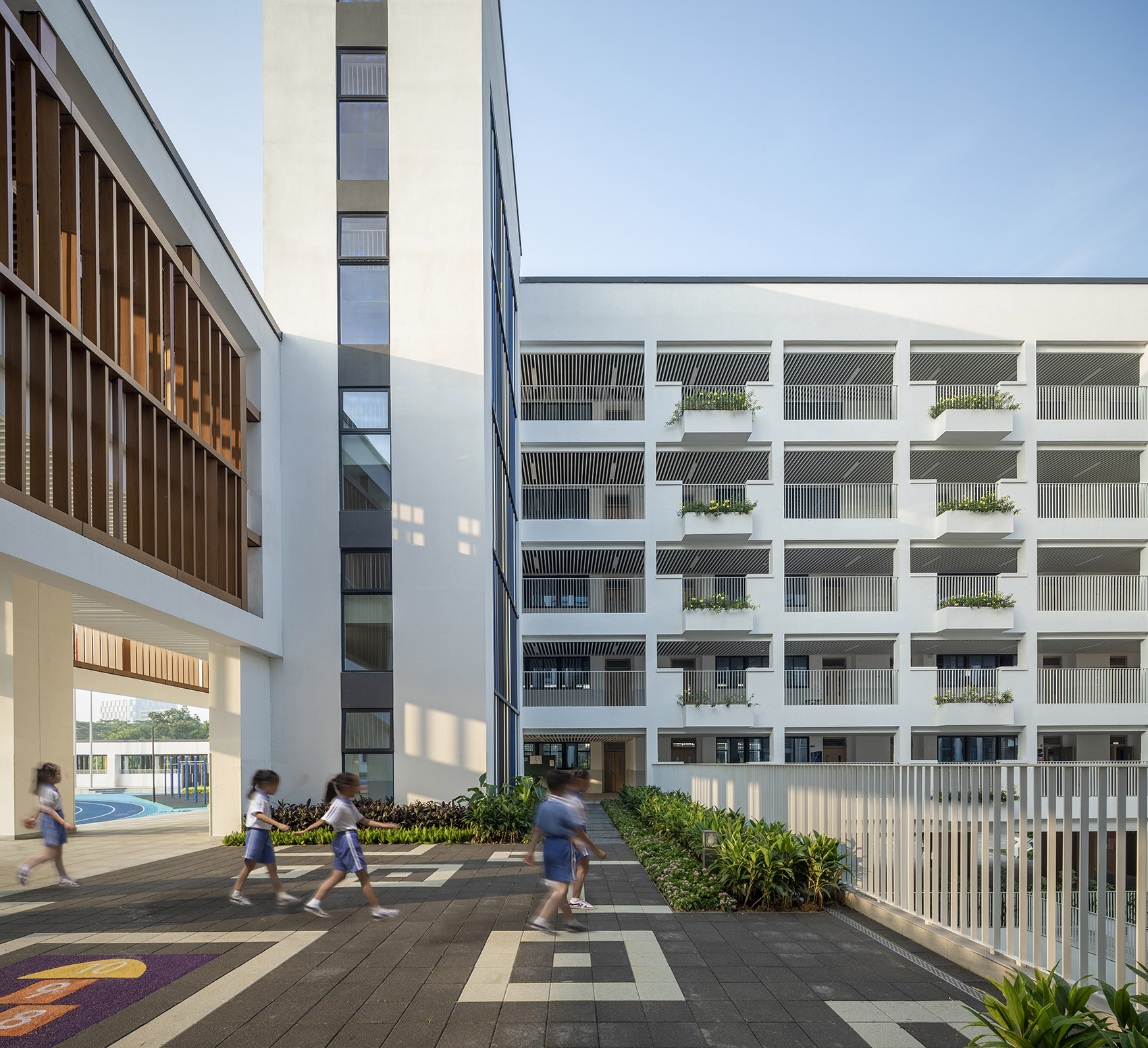 Shenzhen Experimental Guangming School by Shenzhen Tongjiren ...