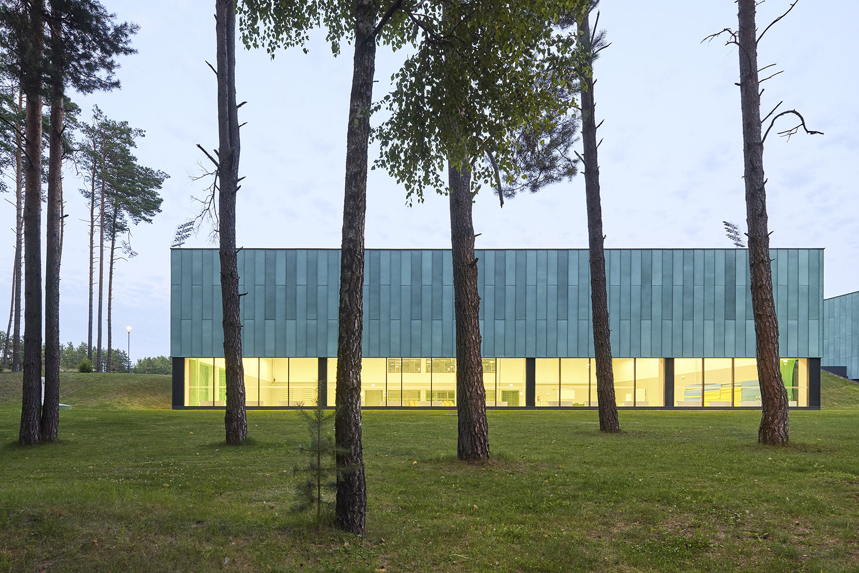 Sportsmen training center in Druskininkai by Architektūros linija - 谷德设计网