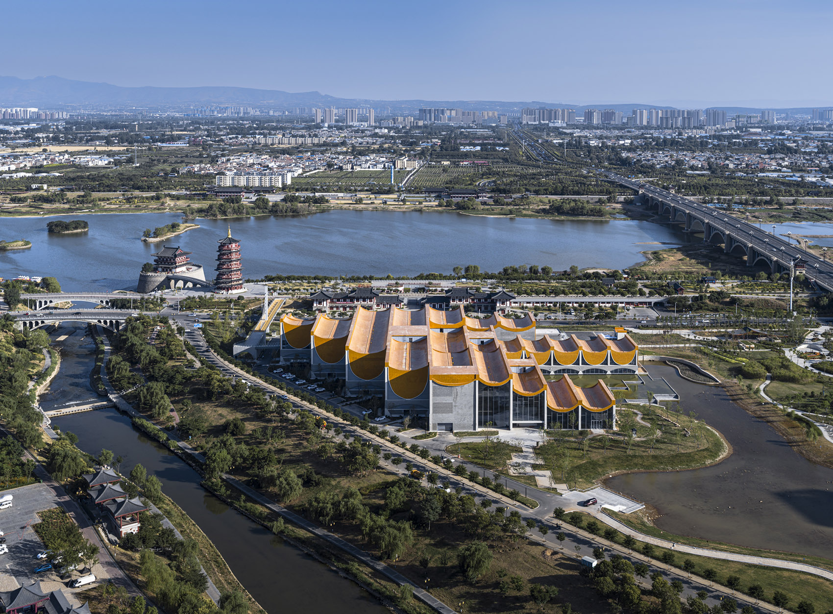 Sui-Tang Dynasties Grand Canal Culture Museum, Luoyang, China by TJAD ...