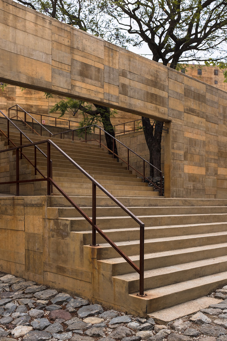 Teopanzolco Cultural Center by Isaac Broid + PRODUCTORA - 谷德设计网