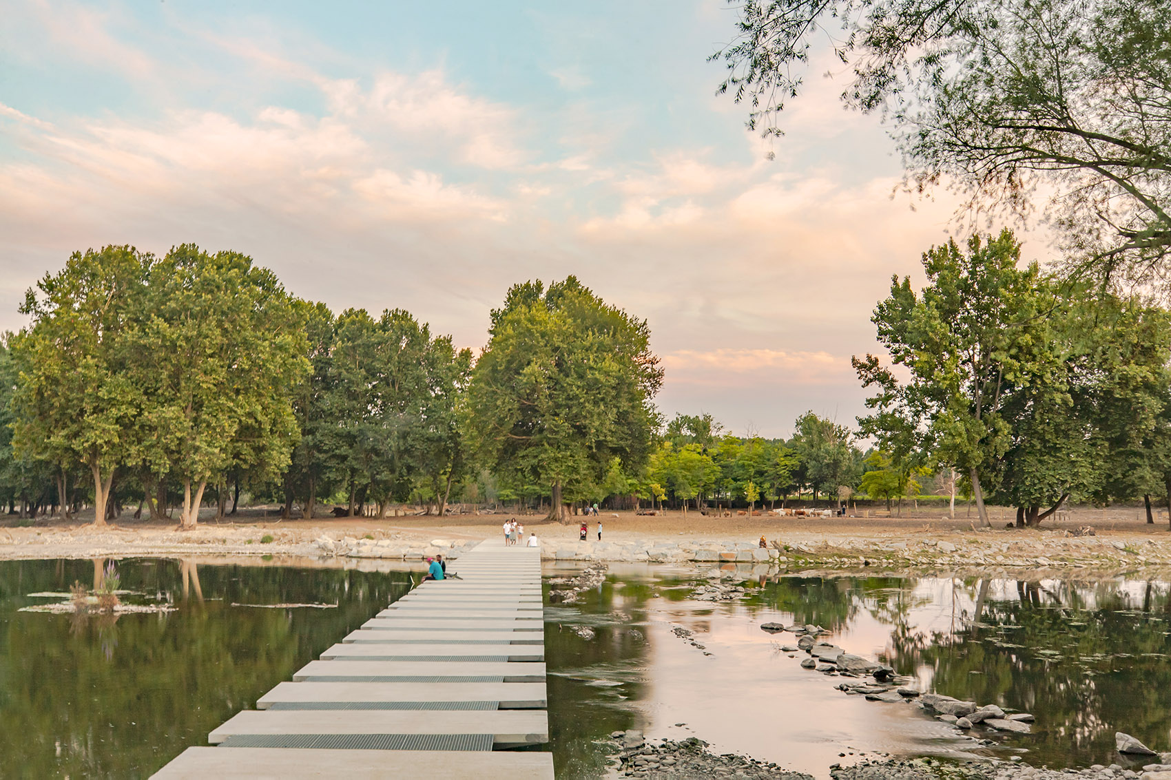 Passallis: Floodable Bridge for Pedestrians over the river Ter in ...