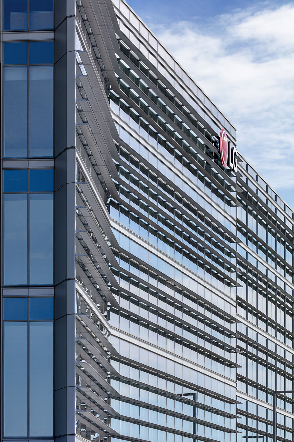 LG North American Headquarters, New Jersey by HOK - 谷德设计网