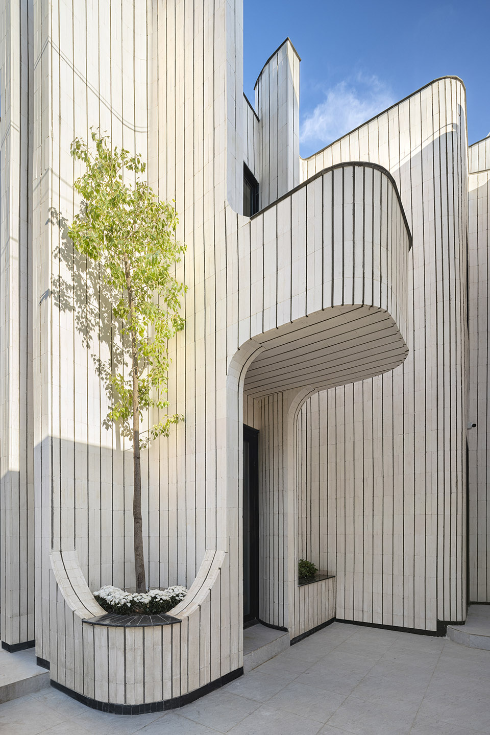 Bakrajo House by ZAKAA Architecture - 谷德设计网