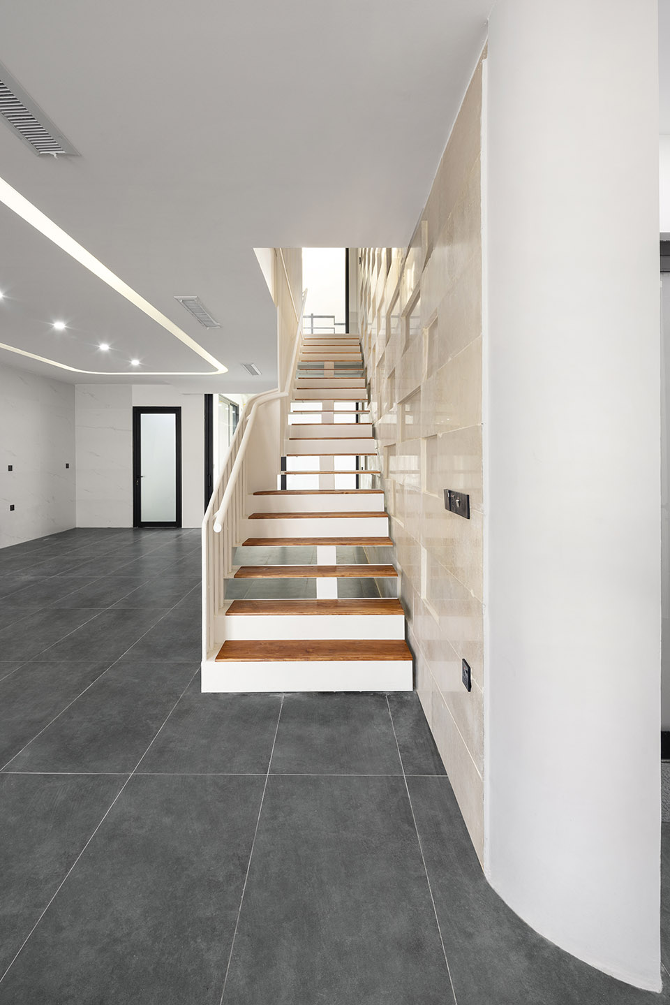 Bakrajo House by ZAKAA Architecture - 谷德设计网